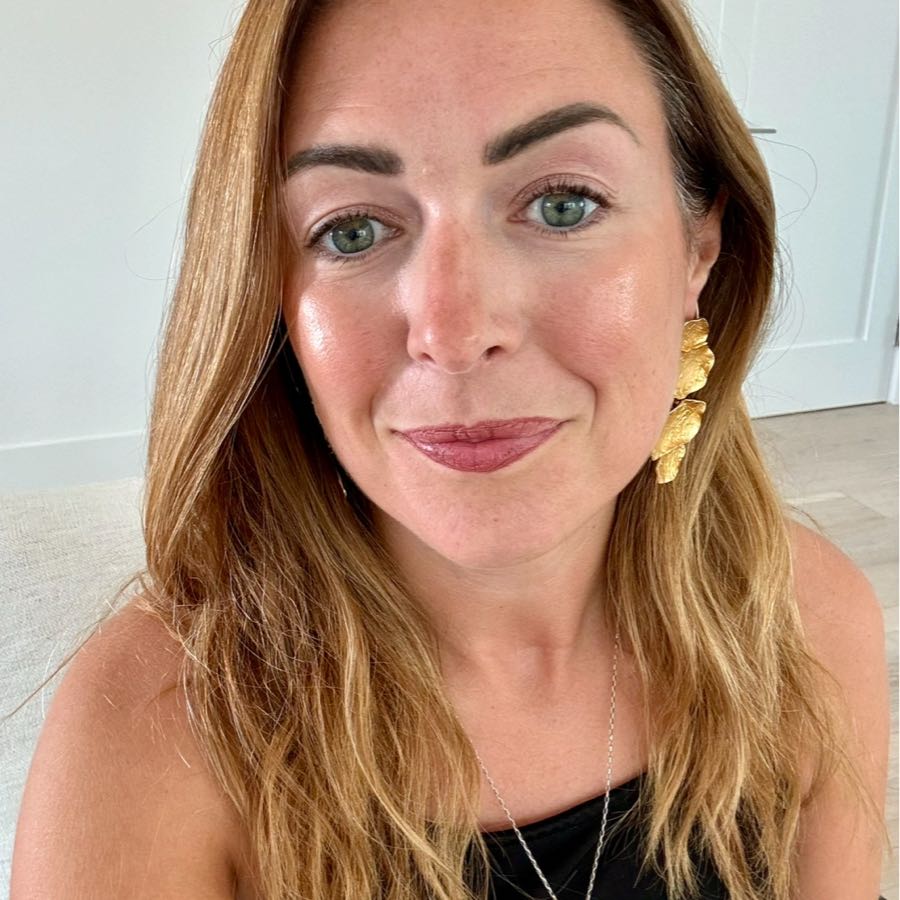 Intro - Book with Hannah Rowe