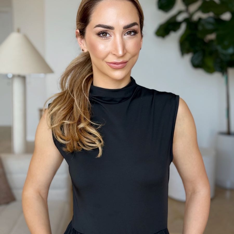 Intro - Book with Verena Papik