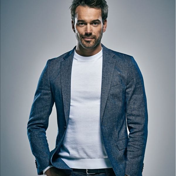 Intro - Book with Miro Kloosterman