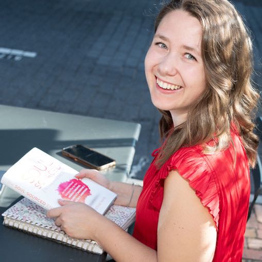 Intro - Book with Samantha Howarth