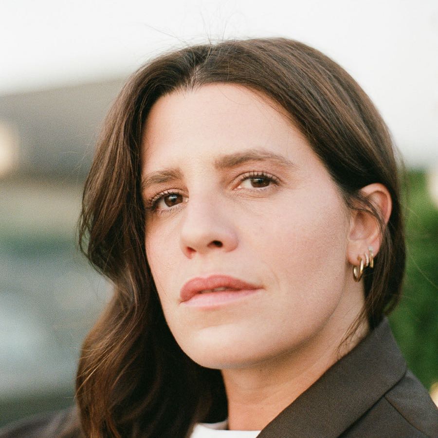 Intro - Book with Hannah Ehrlich