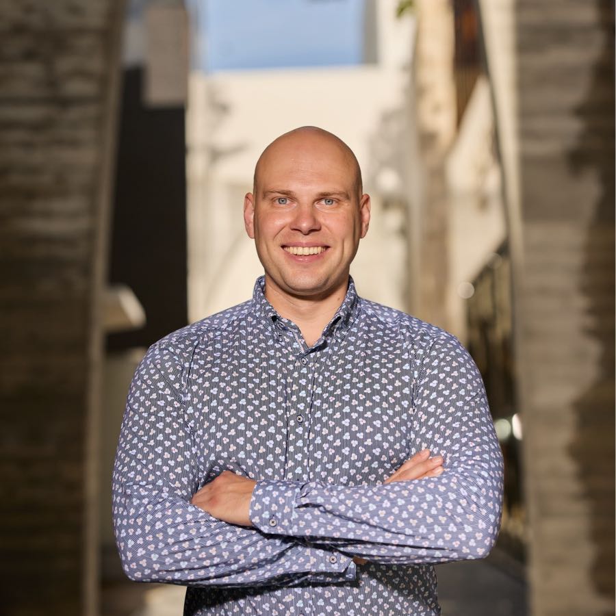 Intro - Book with Serge Baidin